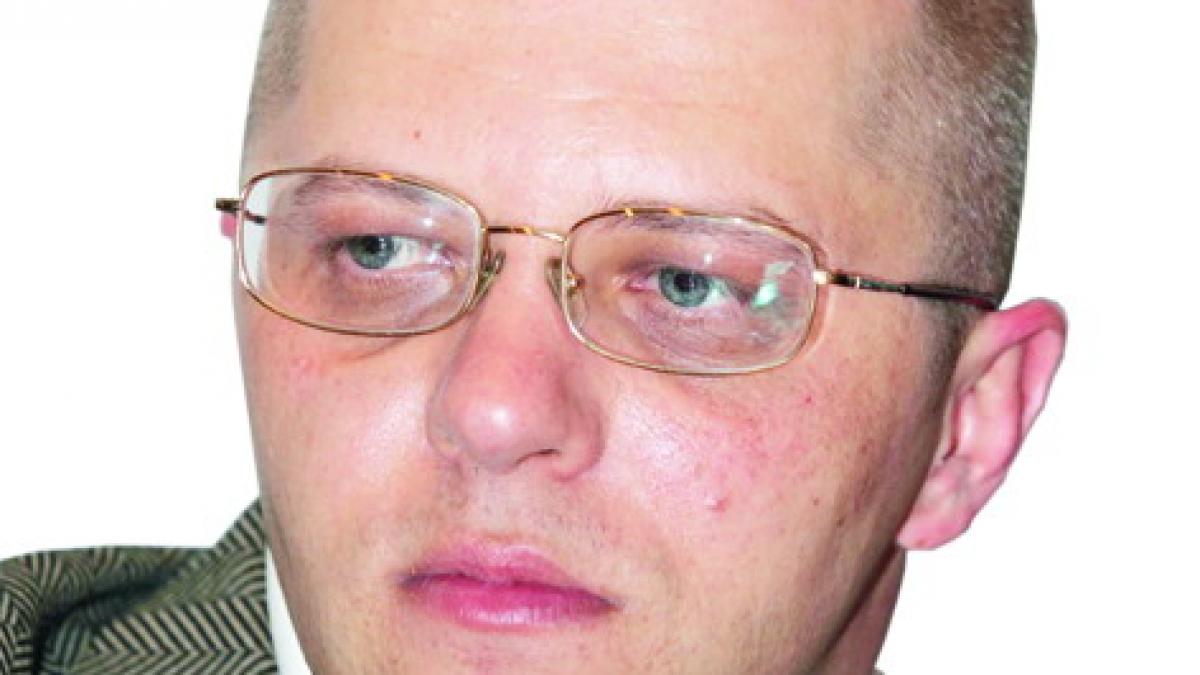 Adrian Ursu renunţă la Găndul