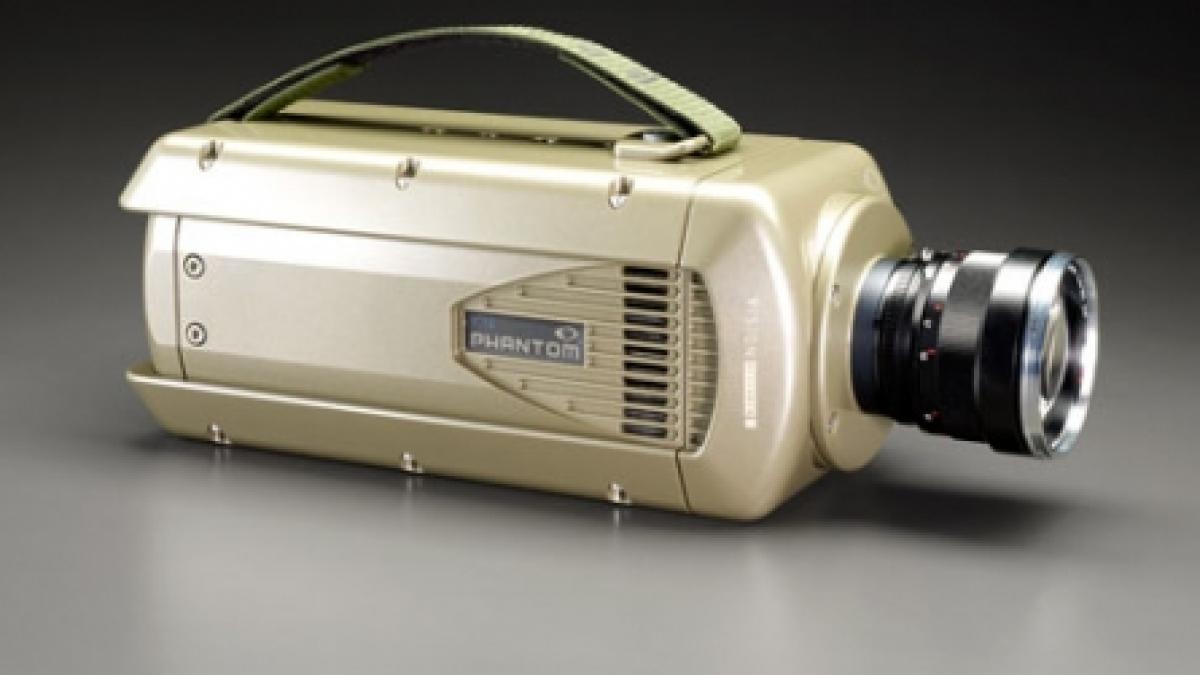 Românii au inventat cea mai rapidă cameră de filmat din lume