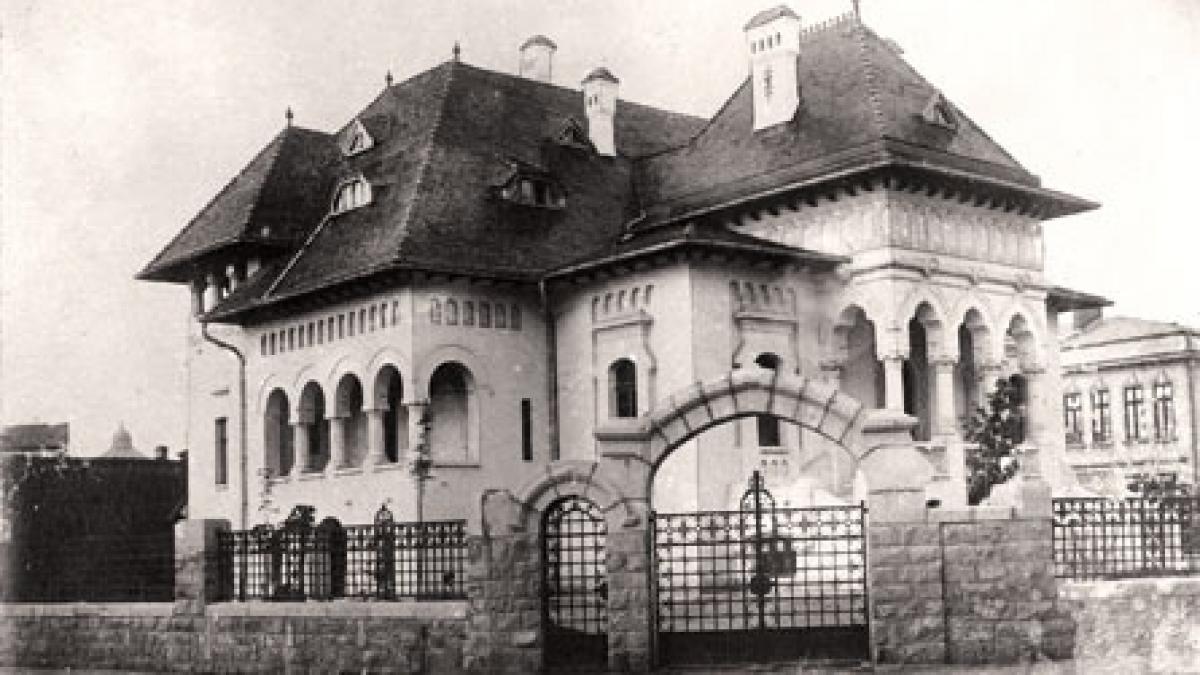 În dulcele stil interbelic