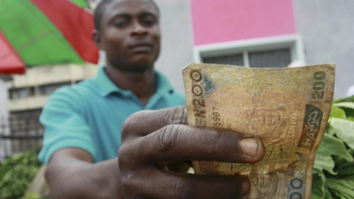 Cum i-a dat România ţeapă unui cămătar nigerian