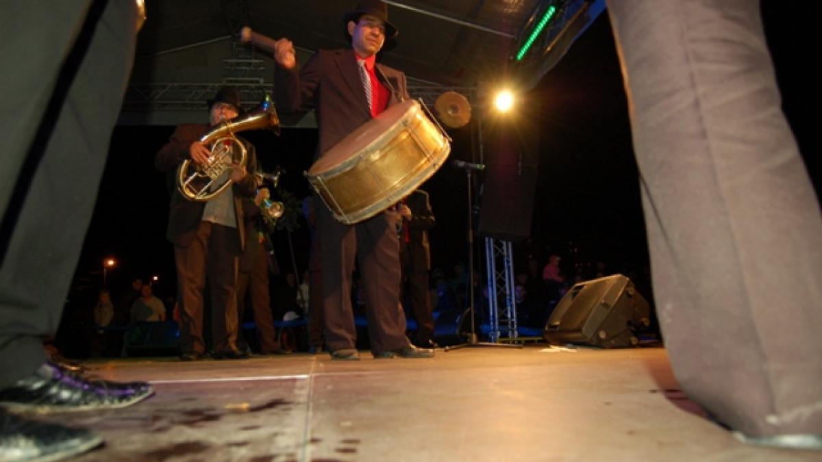 Zece prăjini până la capătul lumii