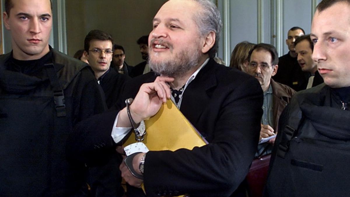 Carlos Şacalul, întrebat de judecător care îi este profesia, răspunde ...