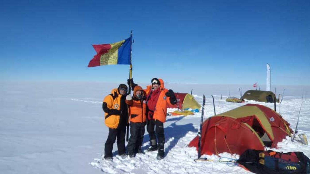 Coco Galescu şi Romeo Dunca au cucerit Polul Sud
