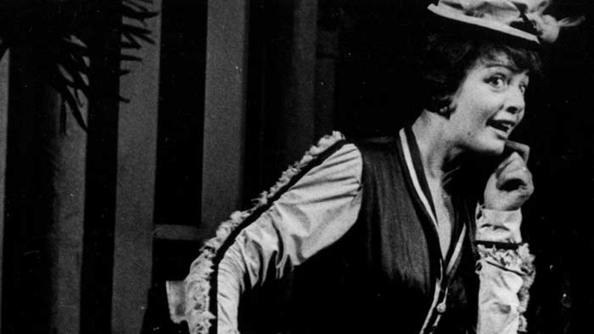 Coana Joiţica: Zoe Trahanache în anul Caragiale (II)