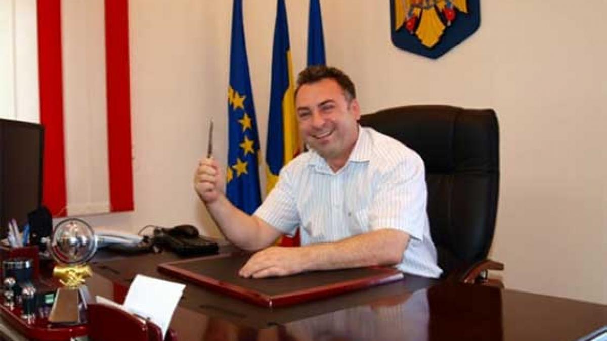 Suveica primarului Nicolae Matei a transferat patrimoniul oraşului Năvodari către firmele ...