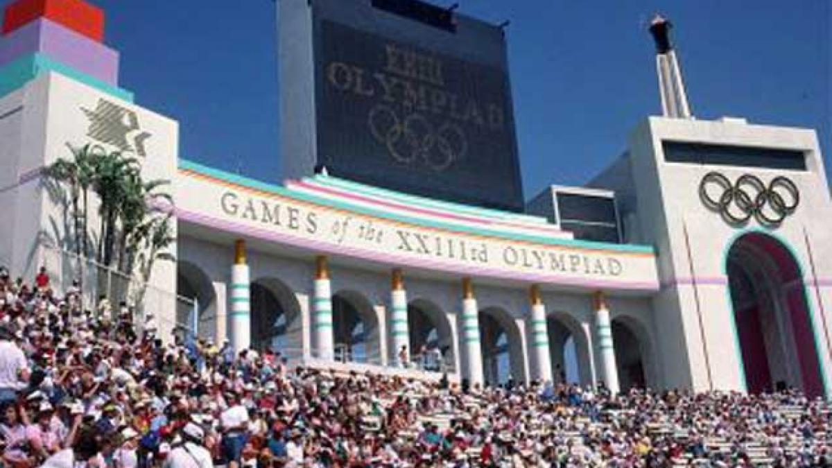 Mircea Frăţică şi Mihai Cioc - primii români medaliaţi la judo la ...