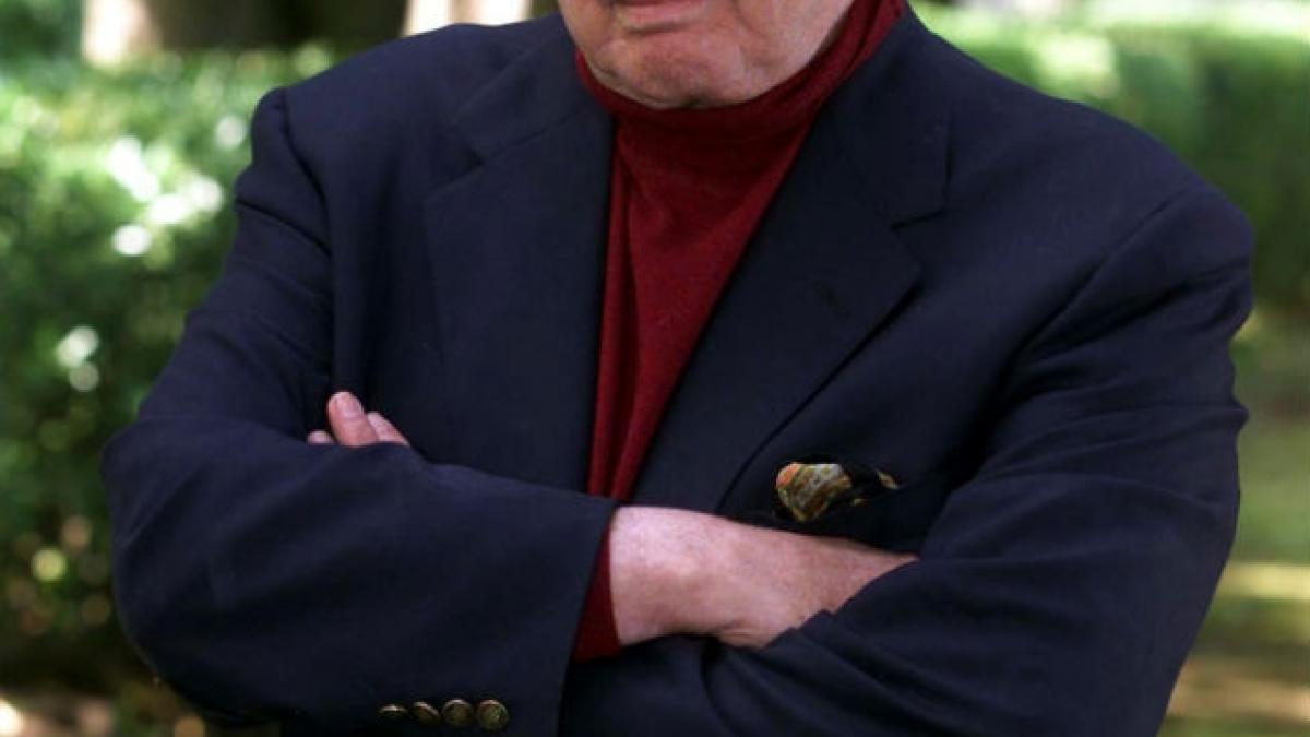 Scriitorul american Gore Vidal a încetat din viaţă la vârsta de 86 de ani