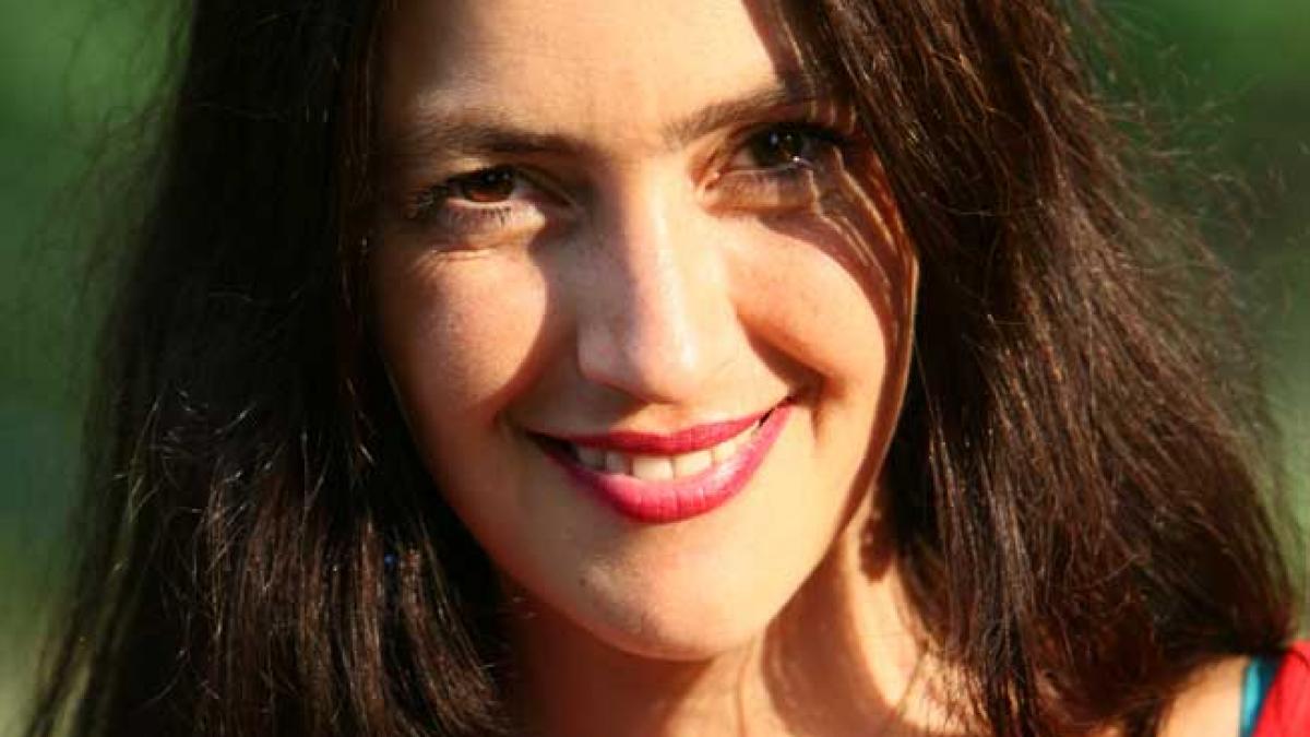 Rona Hartner: “Sunt răsfăţată de viaţă!”