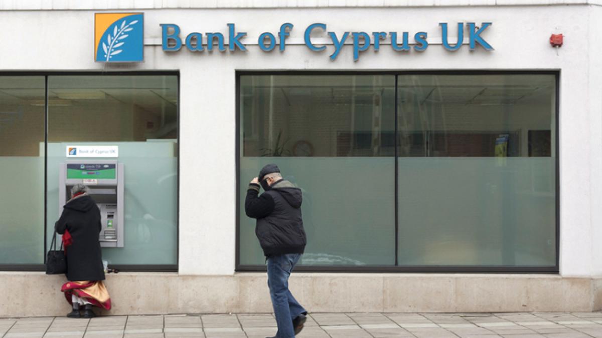 Fitch Ratings a retrogradat Cyprus Popular Bank şi Bank of Cyprus