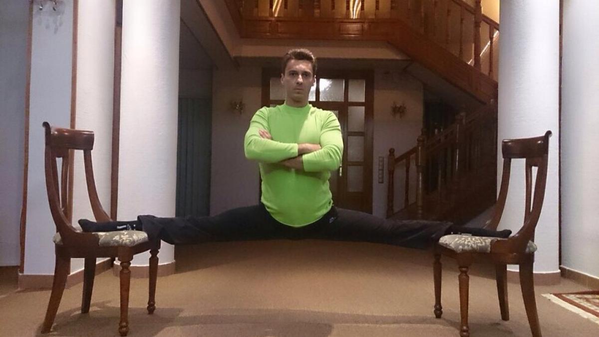 Mircea Badea, reporter sportiv! Transmisiune directă de pe gazon la ...