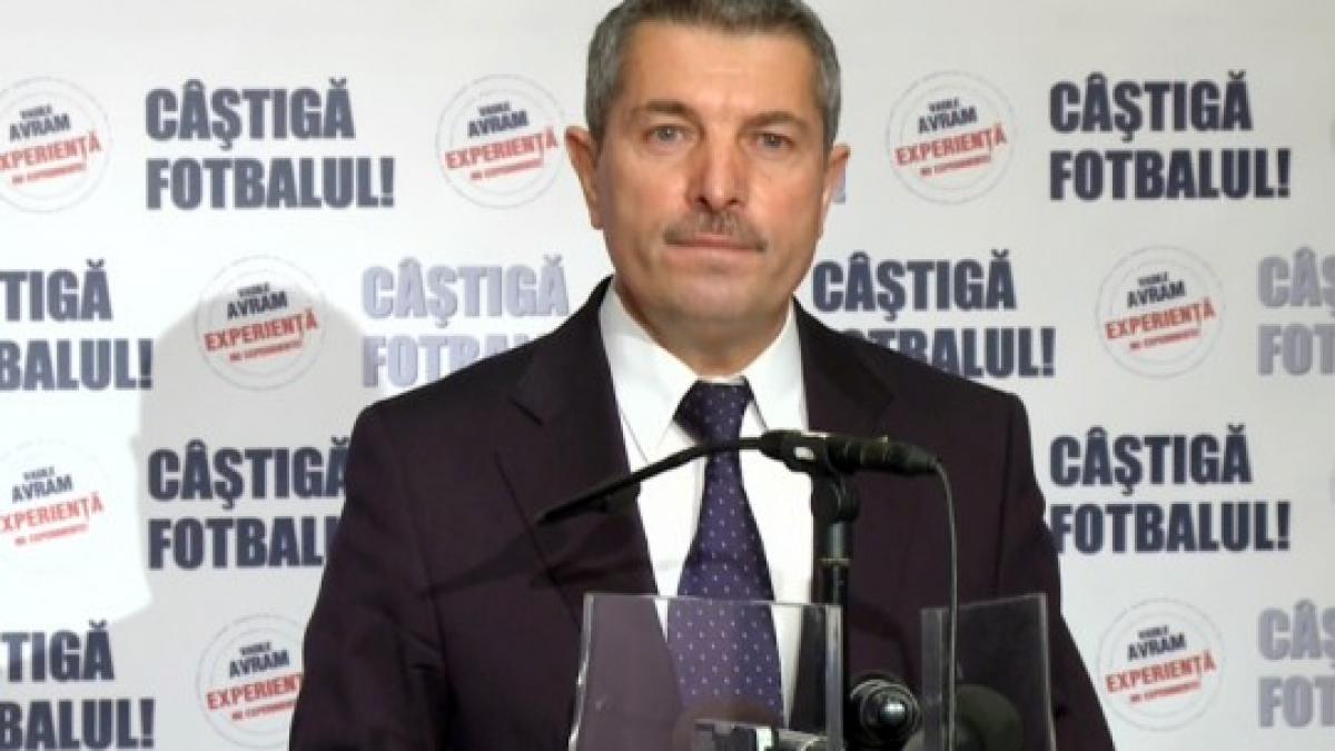 Vasile Avram şi-a lansat candidatura la preşedinţia FRF: "Nu am nevoie ...
