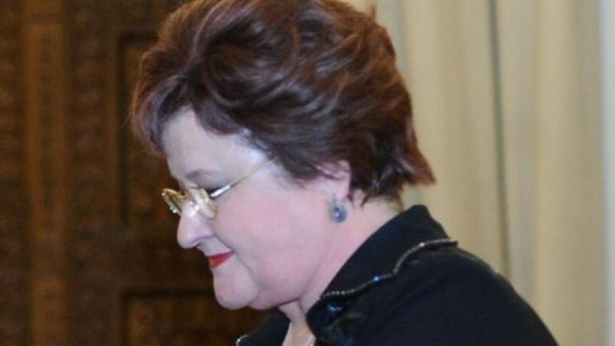 Elise Stan, despre Marioara Murărescu: A ştiut să valorifice folclorul ...