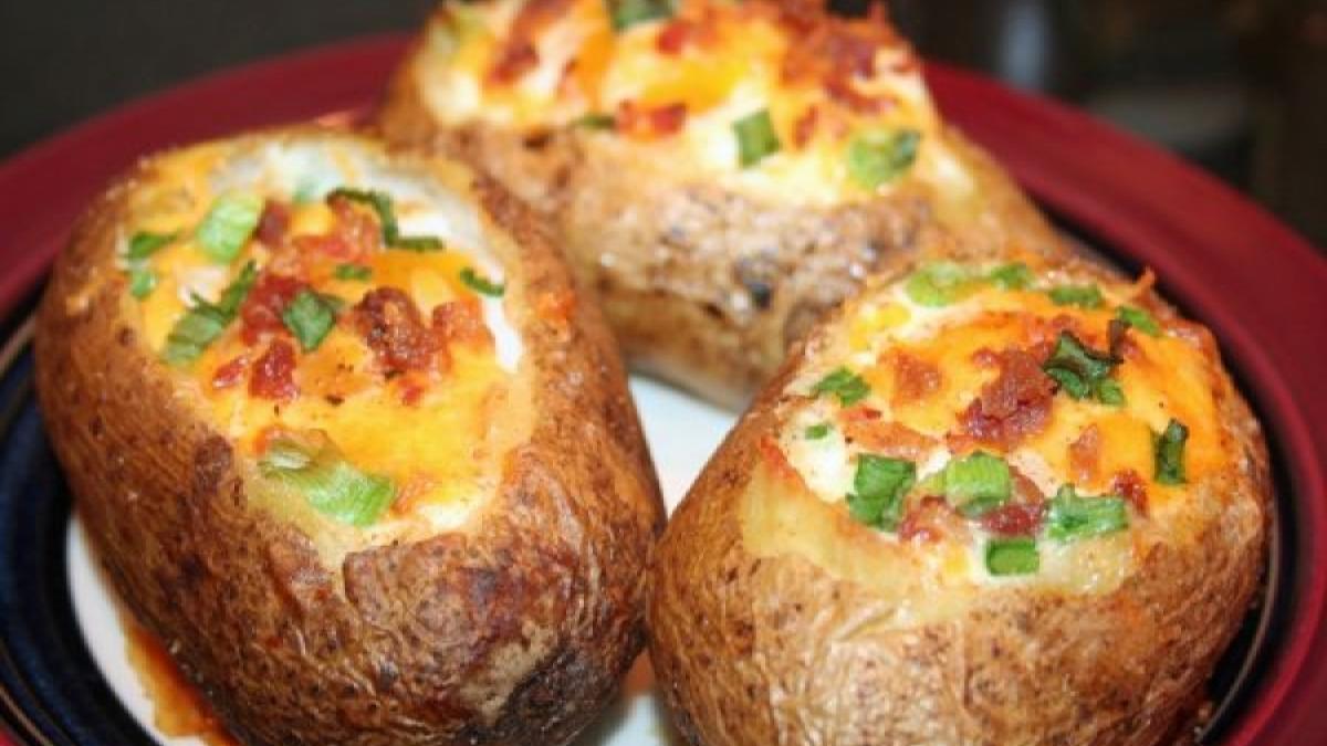 Cartofi „de pădure“ (sau „de Rucăr“) (Rețeta lui Radu Anton Roman)