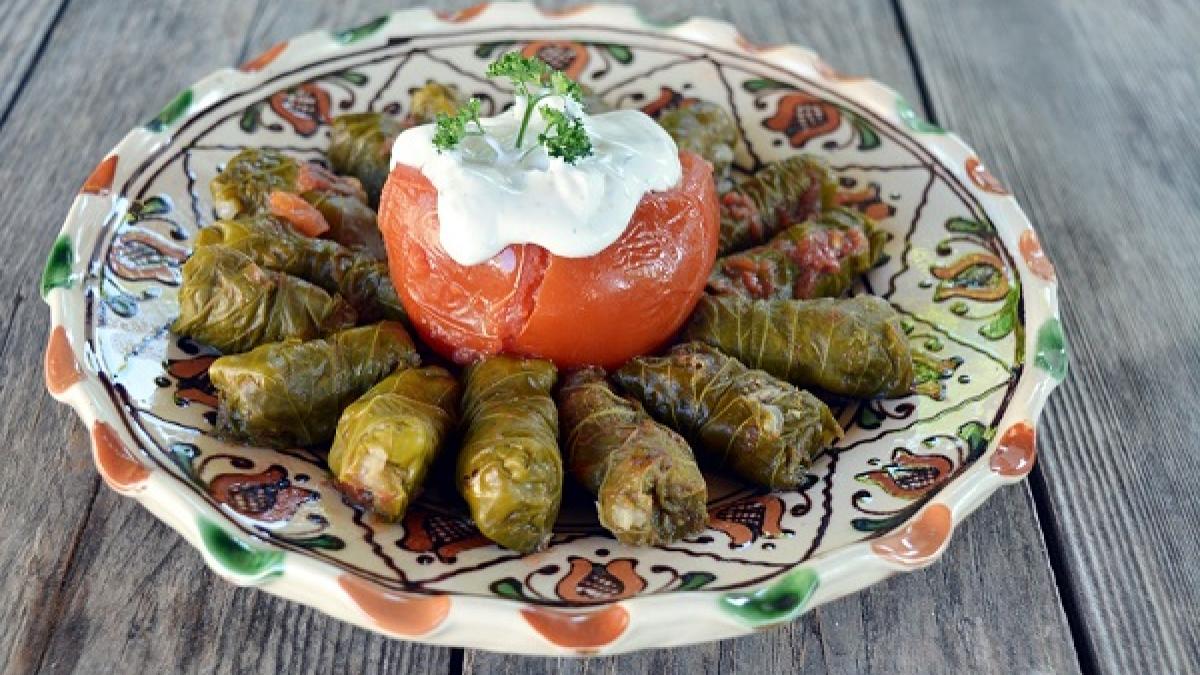 Sarmalute de miel în frunză de tei (rețetă neaoșă)