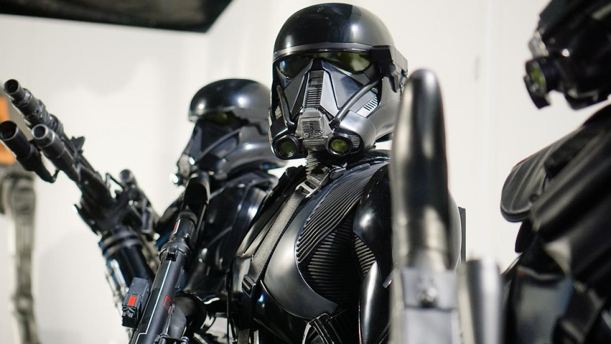 Star Wars sărbătoreşte 40 de ani de la apariţia primului film din serie ...