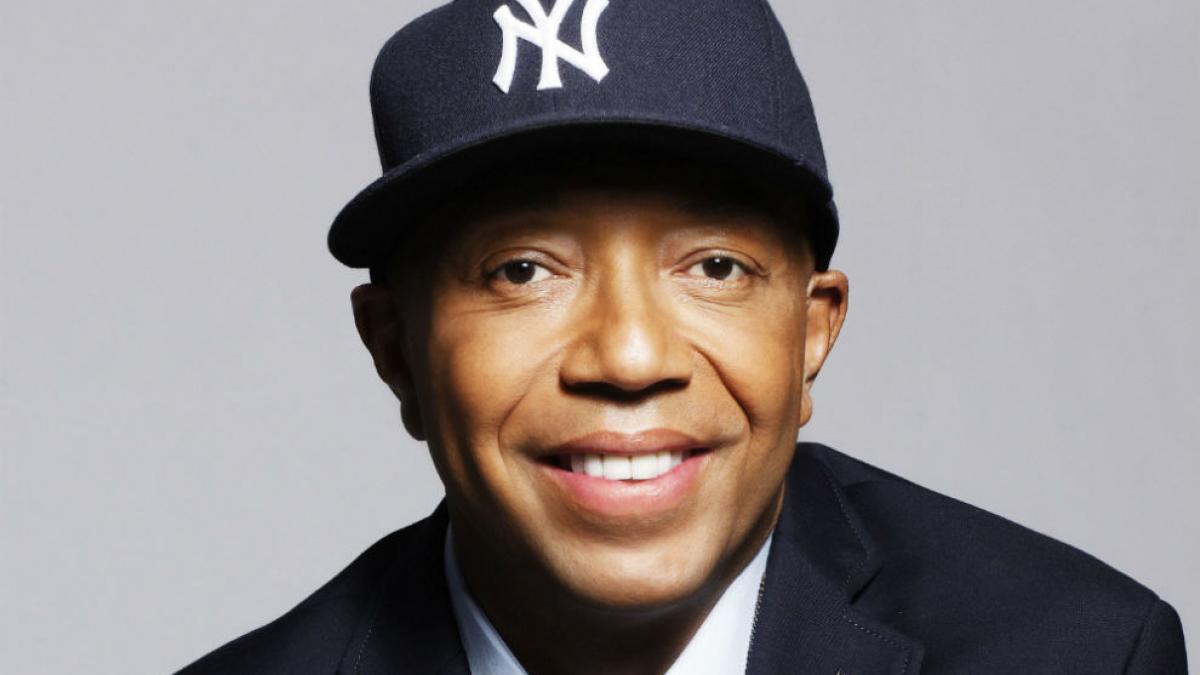 Russell Simmons, un mogul al muzicii rap, a demisionat după ce a fost ...