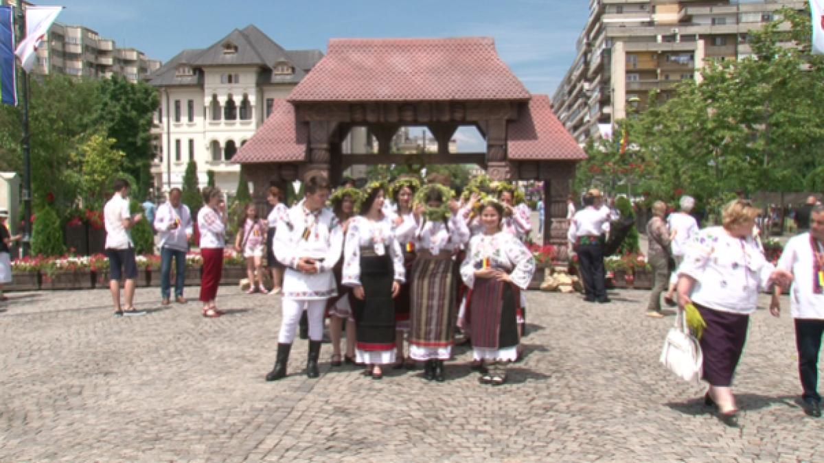 Festivalul 'RomânIA Autentică', simultan la Iaşi, Braşov şi Hobiţa