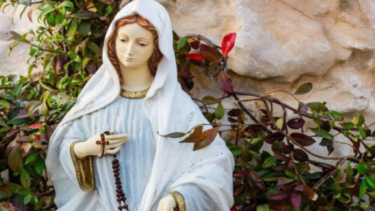 Sfânta Maria - cele mai frumoase mesaje, urări și felicitări pentru ...