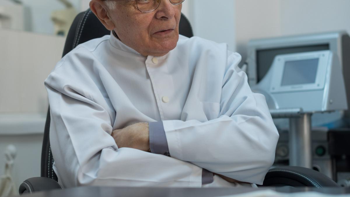 Remodelarea vălului palatin şi a omuşorului reduce sforăitul