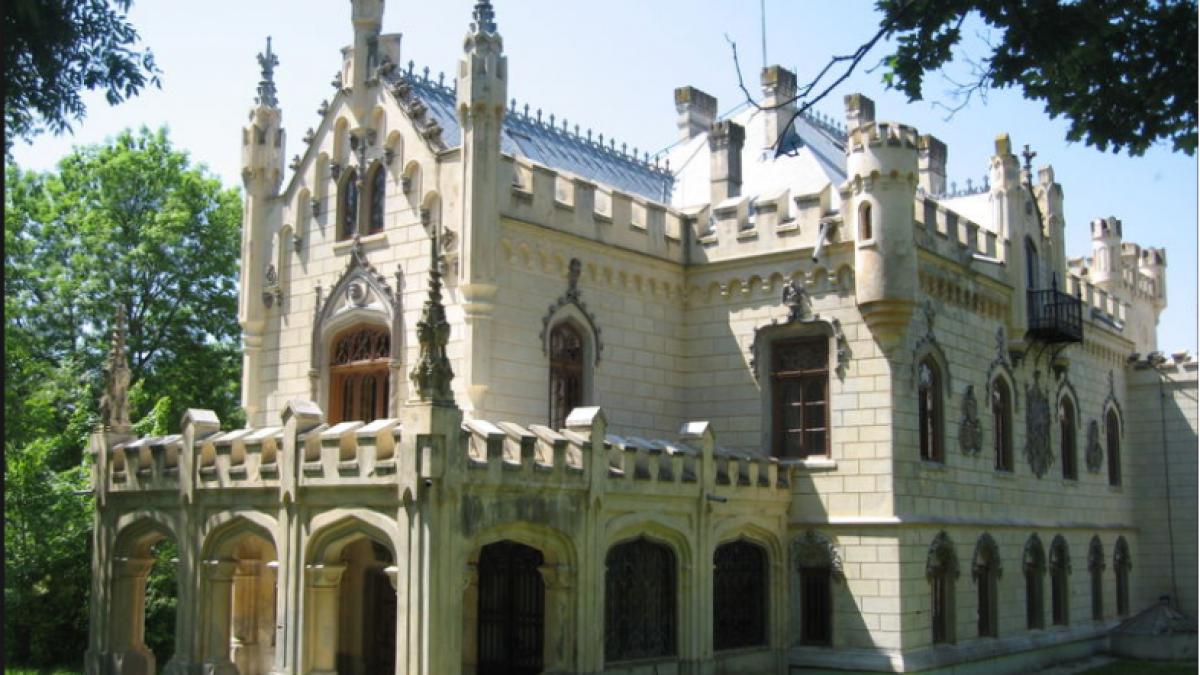 Circuite turistice, între hanuri celebre și mănăstiri