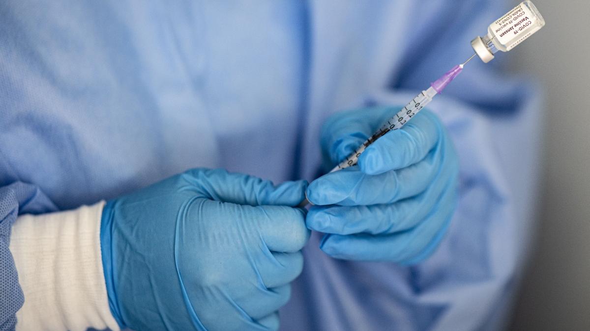 Risc important de boală autoimună, după vaccinul Johnson & Johnson