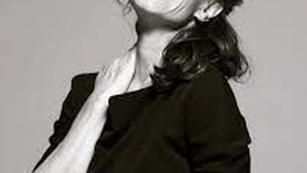 Actriţa Isabel Karajan, invitată extraordinară a Filarmonicii „George ...