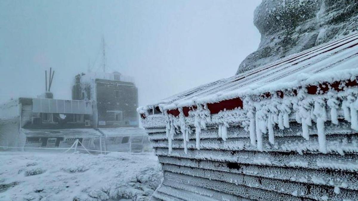 Imagini spectaculoase surprinse la Vârful Omu