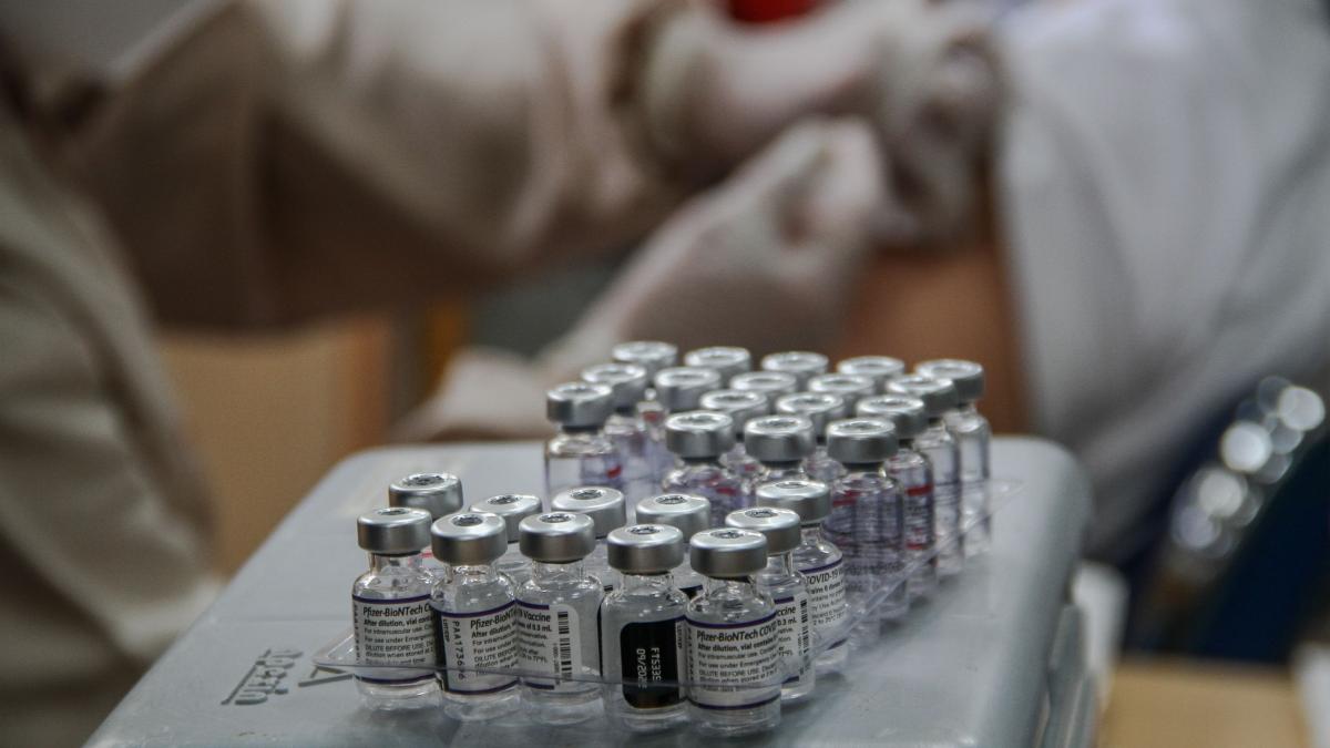 Fața nevazută a pandemiei: Vaccinul a îmbolnăvit-o pe viață! O femeie ...