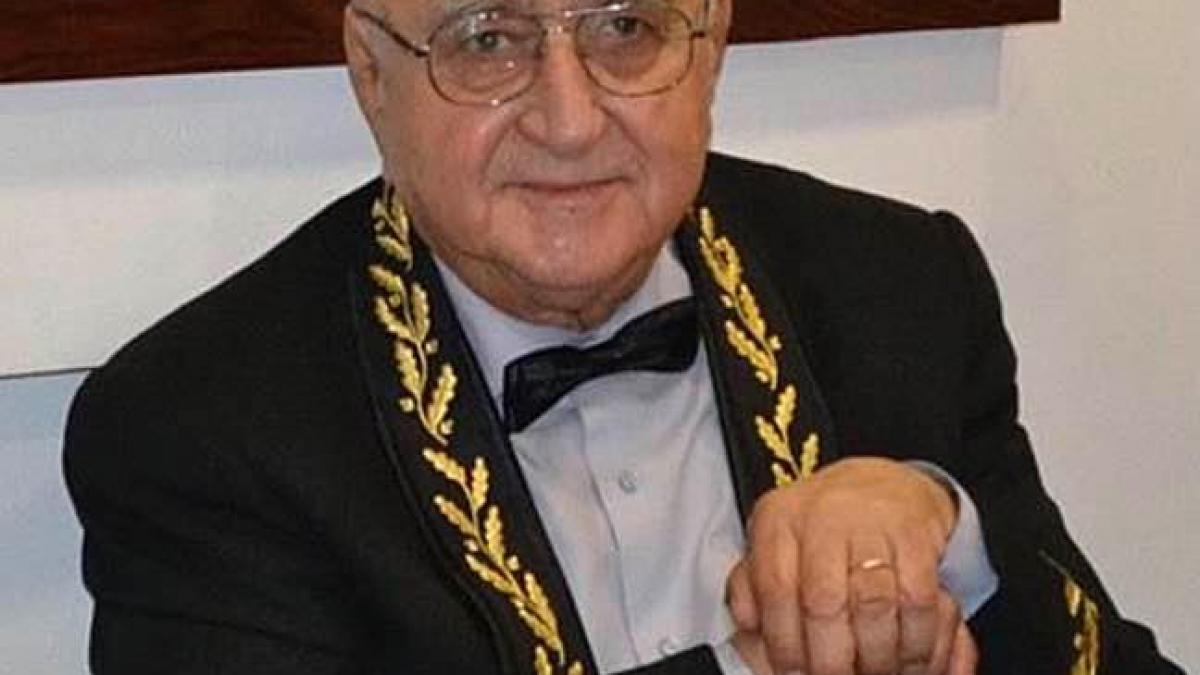 La mulți ani Maestrului Dinu Săraru, într-o lumea a zidirii pe care și ...