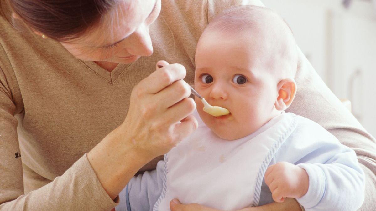 Plumbul din mâncarea copiilor, în vizorul FDA