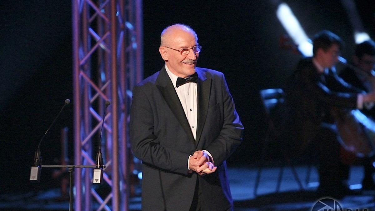 La mulți ani, dragoste, carieră îndelungată și să vă vedem mereu pe scenă!