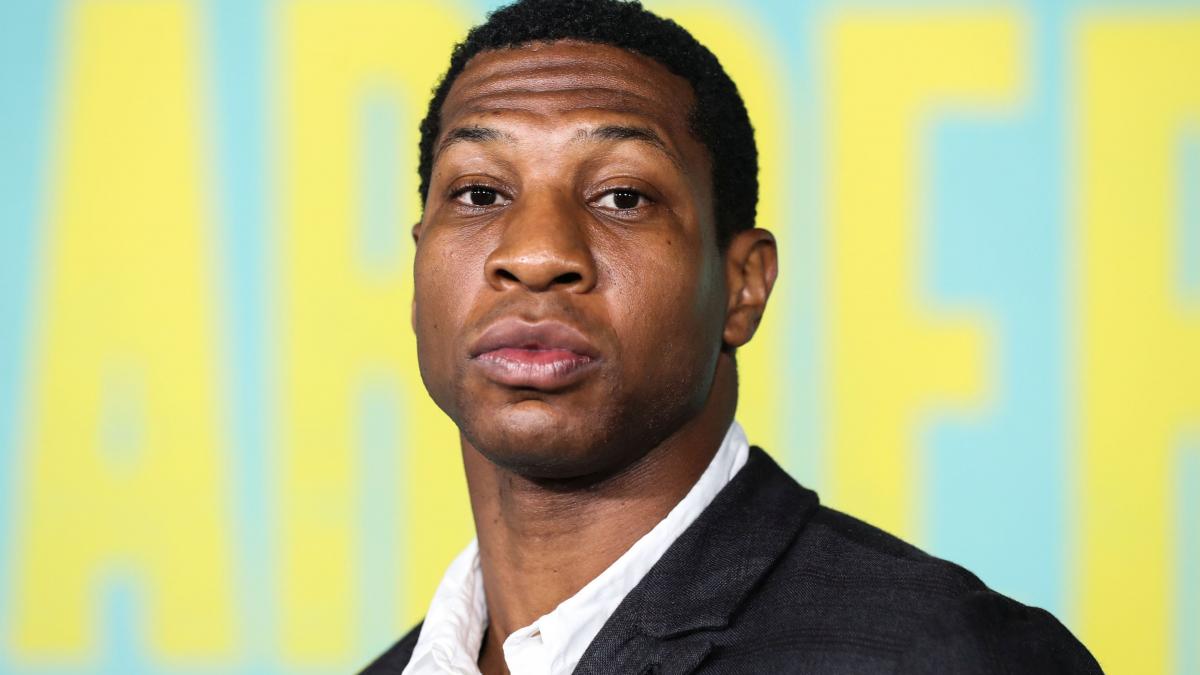 Celebrul actor Jonathan Majors a fost arestat pentru acuzații de ...