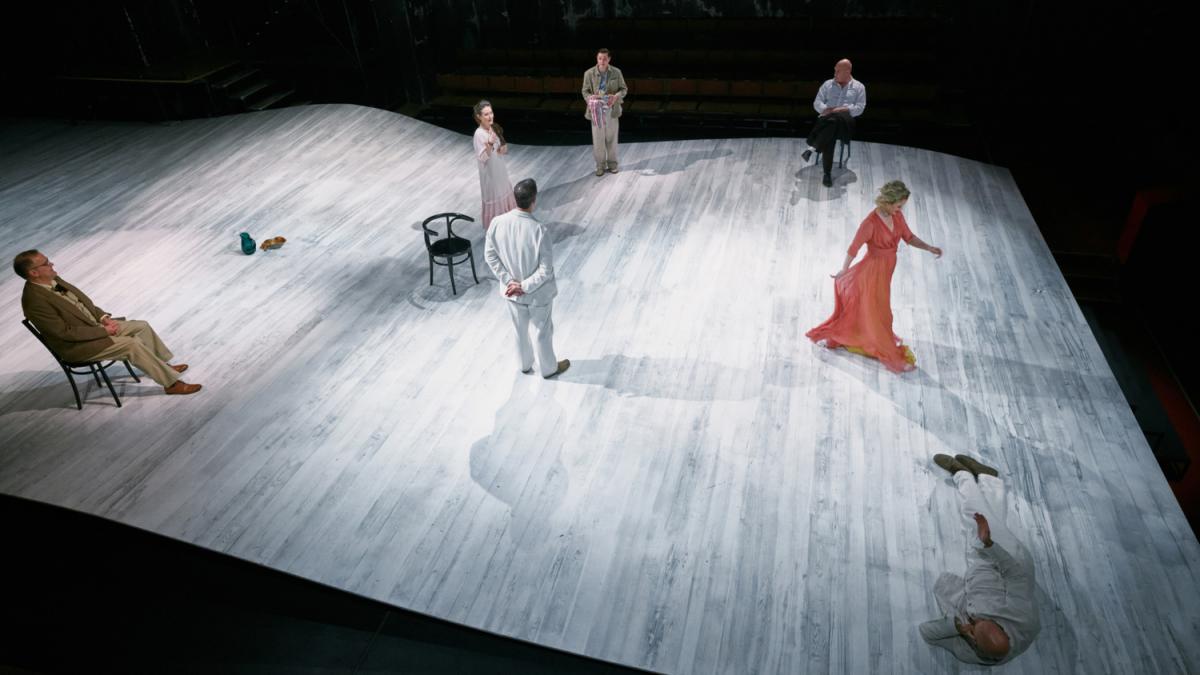 Premiera Platonov la Bulandra