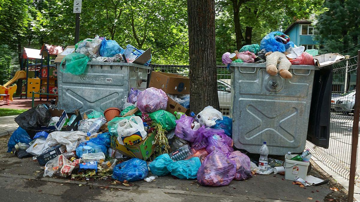 Sărituri peste tomberoane cu premiu de 80 de milioane