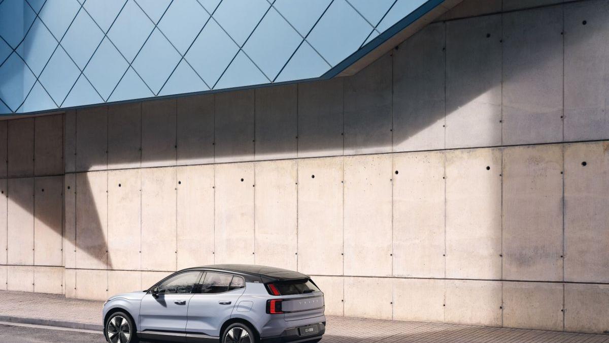 Cel mai mic SUV electric Volvo