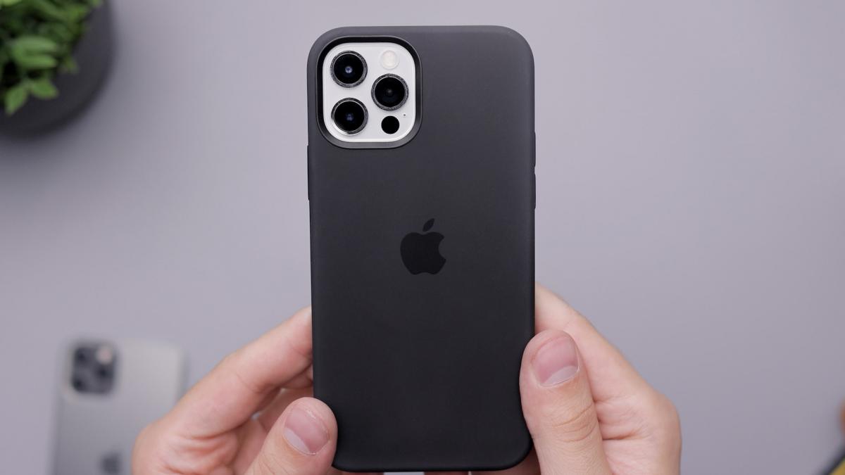 Tipuri de huse pentru iPhone pe care trebuie sa le ai