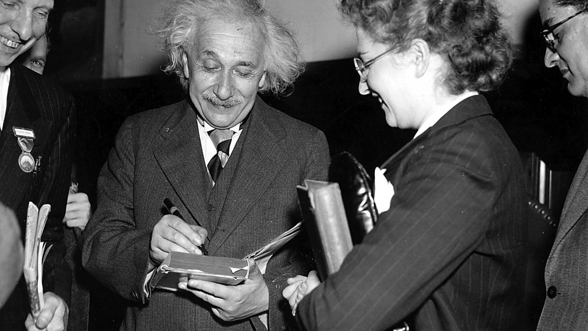 Albert Einstein: 7 reguli pentru o viață mai bună