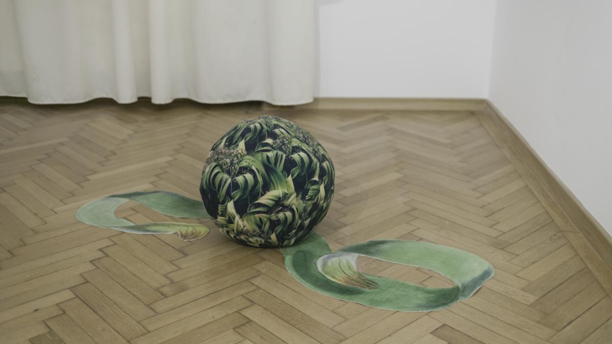 Două galerii de artă românești, prezente la Târgul Internațional de ...