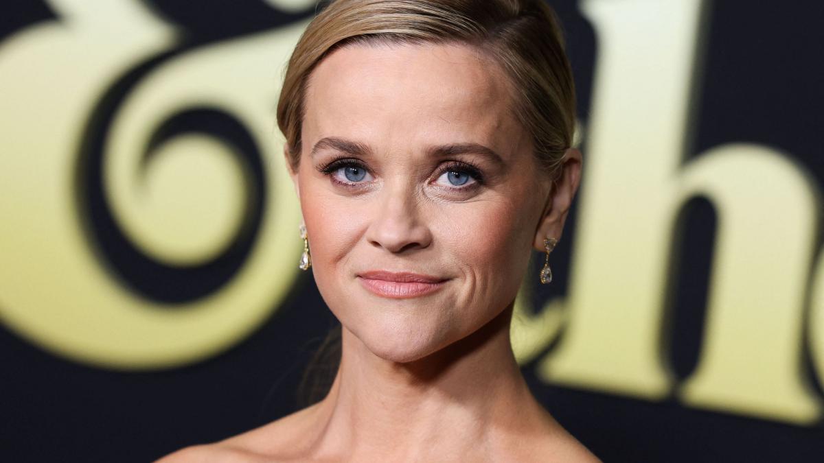 Compania actriţei Reese Witherspoon va produce un serial TV derivat din ...