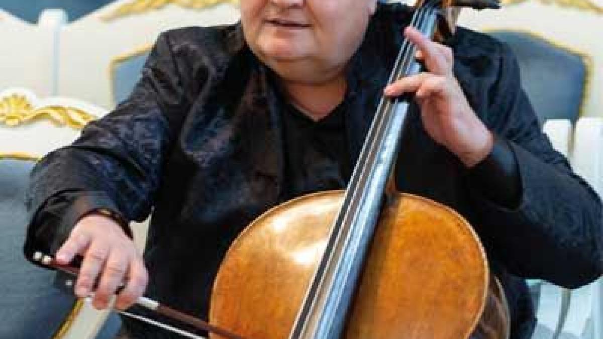 Unul dintre cele mai vechi violoncele din lume, la Ateneul Român