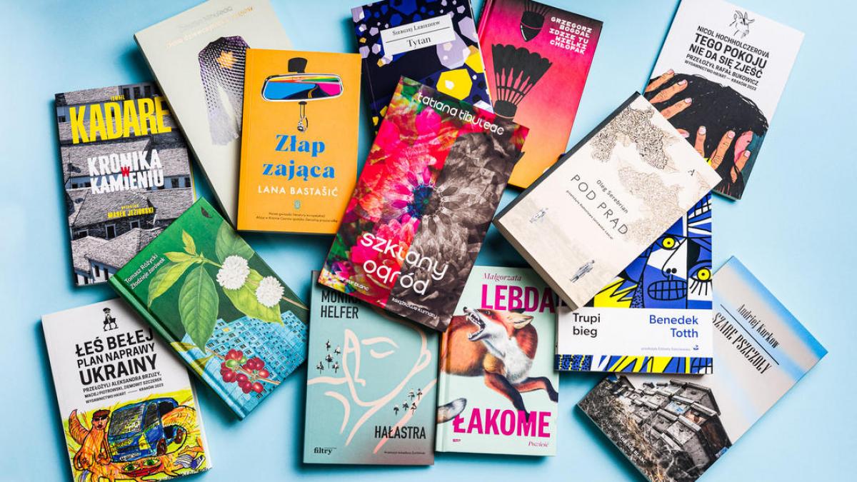 Trei autori de limbă română în finala lungă a Premiului Literar al ...