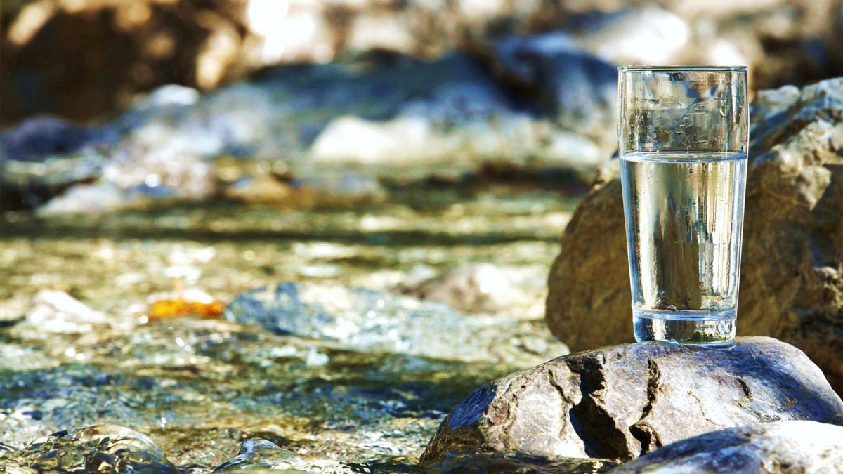 Apa - aurul lichid care ne face să strălucim