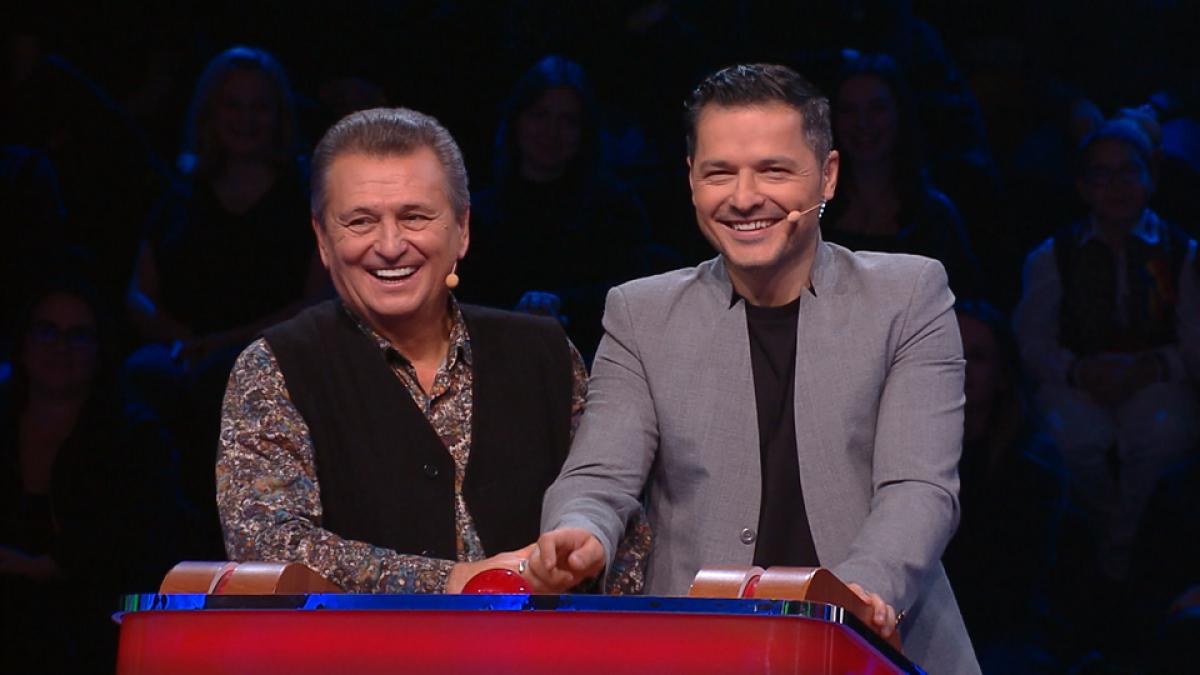 Liviu Vârciu și Nea Marin vin în platoul Ești mai deștept decât un ...