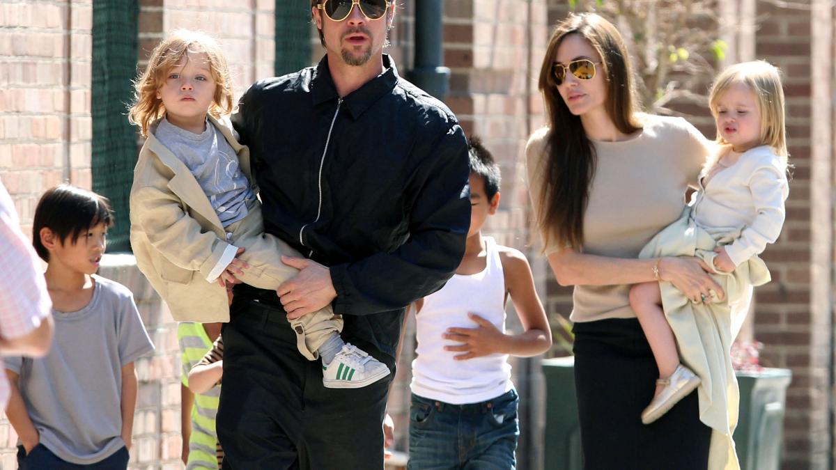 Brangelina la final. Brad Pitt și Angelina Jolie au finalizat divorțul după opt ani