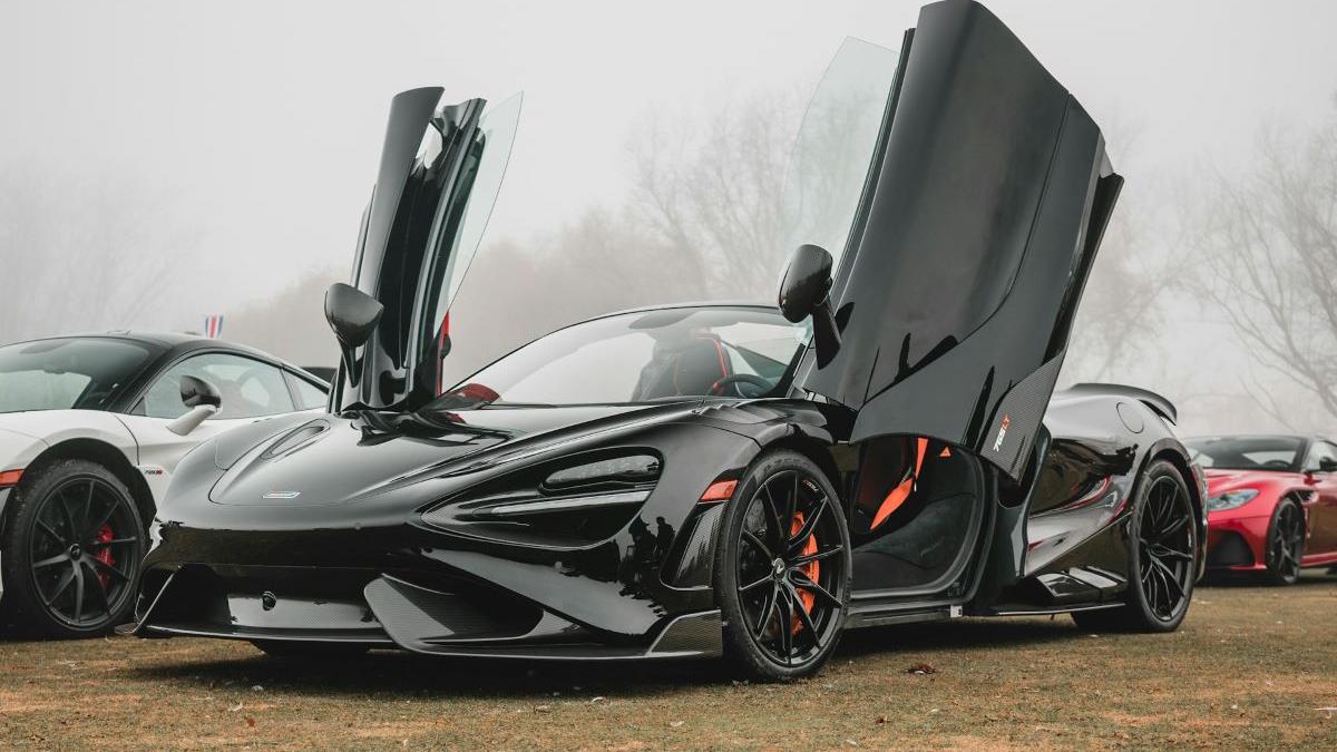 Reacția lui Mircea Badea după ce David Popovici și-a cumpărat un bolid ...