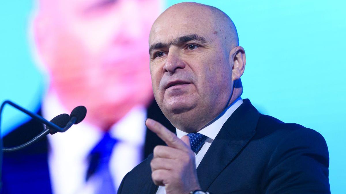 Ilie Bolojan a plecat la Paris cu o cursă de linie