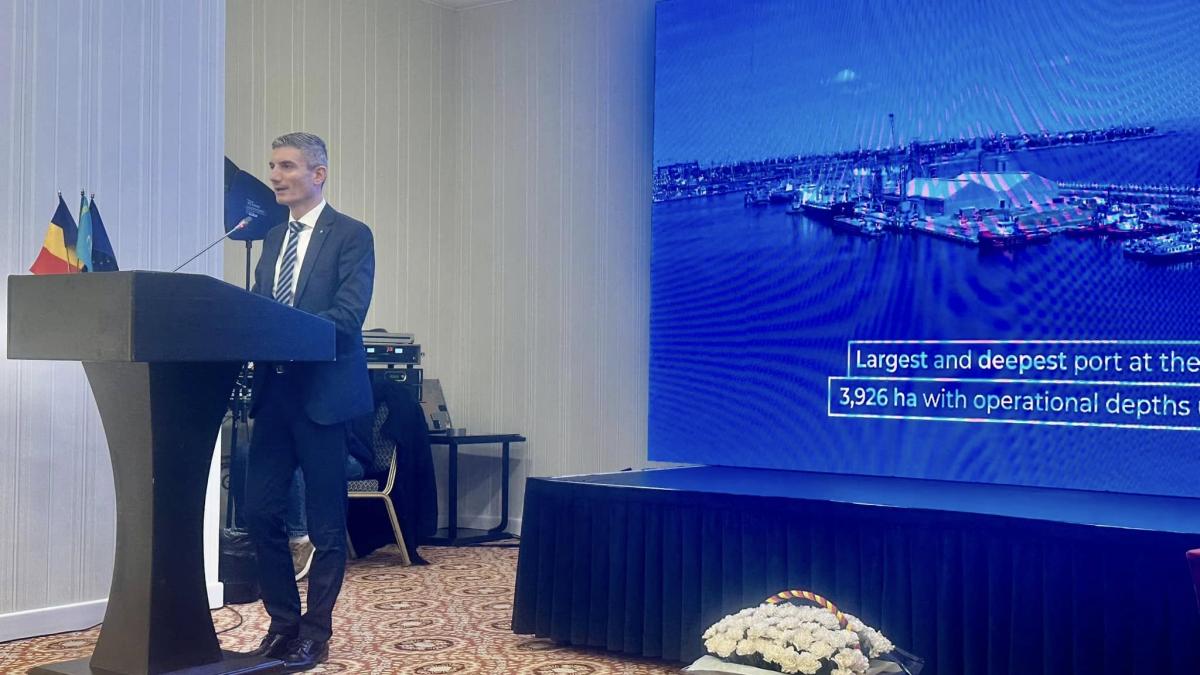 Al doilea lot de reținuți în rețeaua de corupție din Portul Constanța ...