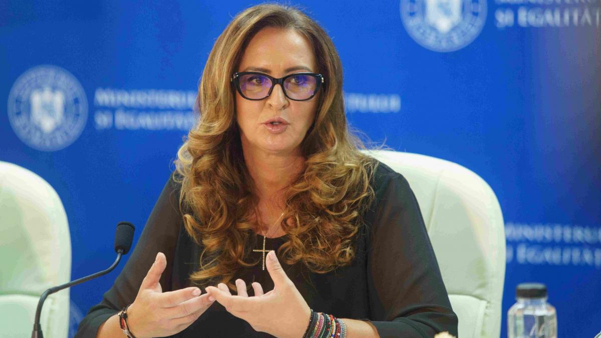 Parlamentarii ne pregătesc o nouă inflație: Se inventează zile omagiale ...