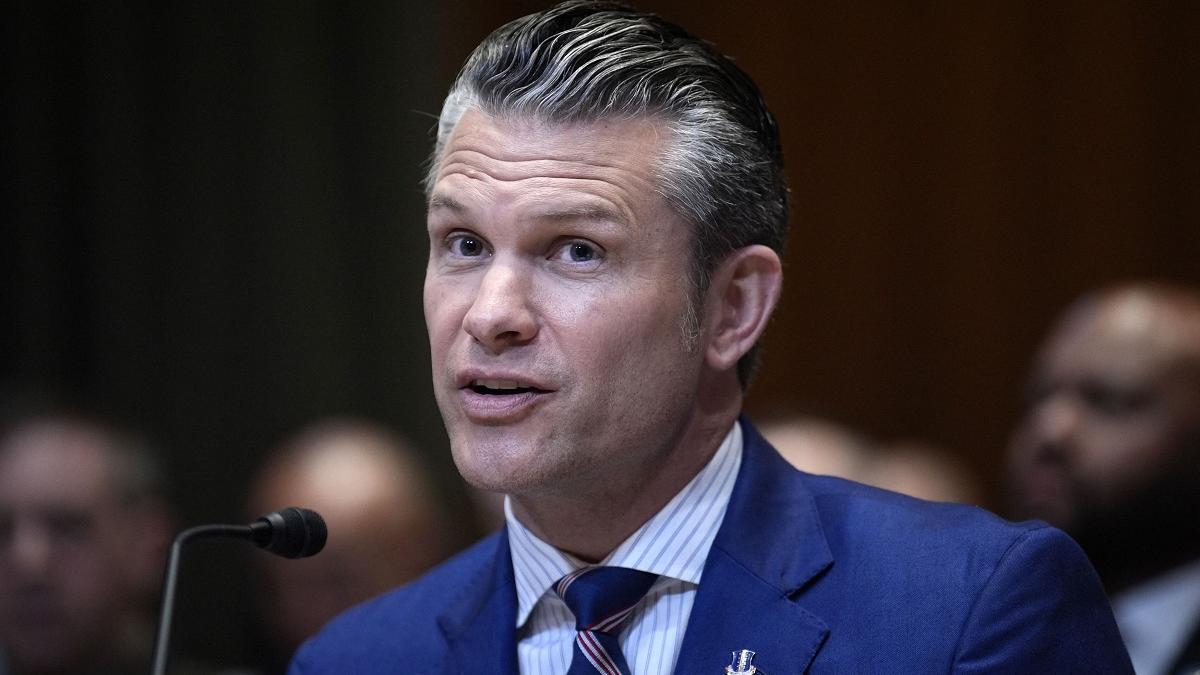 Secretarul american al Apărării își periază șeful: „Atacurile americane ...