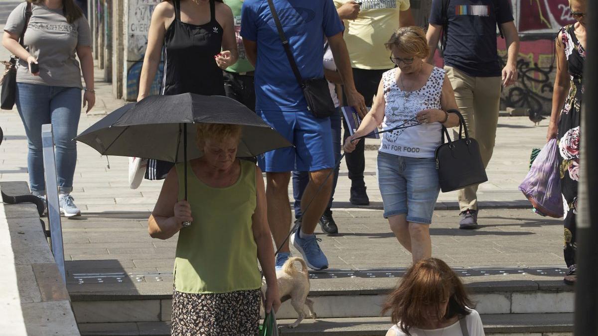 Măsuri de caniculă: În Capitală se distribuie apă gratuită și există ...